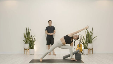 Hamstring Opening Flow & Manduka EU